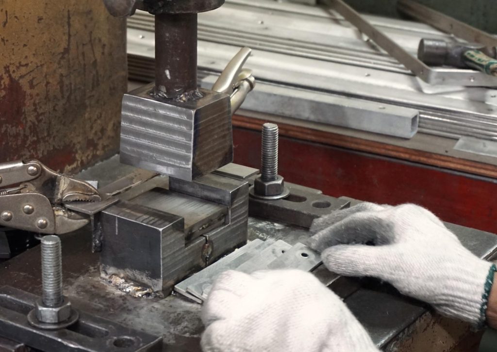 UNDERSTANDING SHEET METAL STAMPING – GUIDELINE FOR BUYERS | AM ...